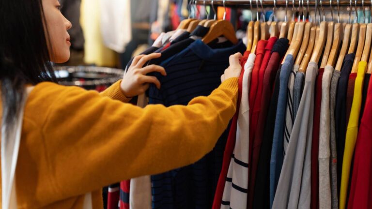 50 Rekomendasi Nama Toko Baju Aesthetic untuk Marketplace
